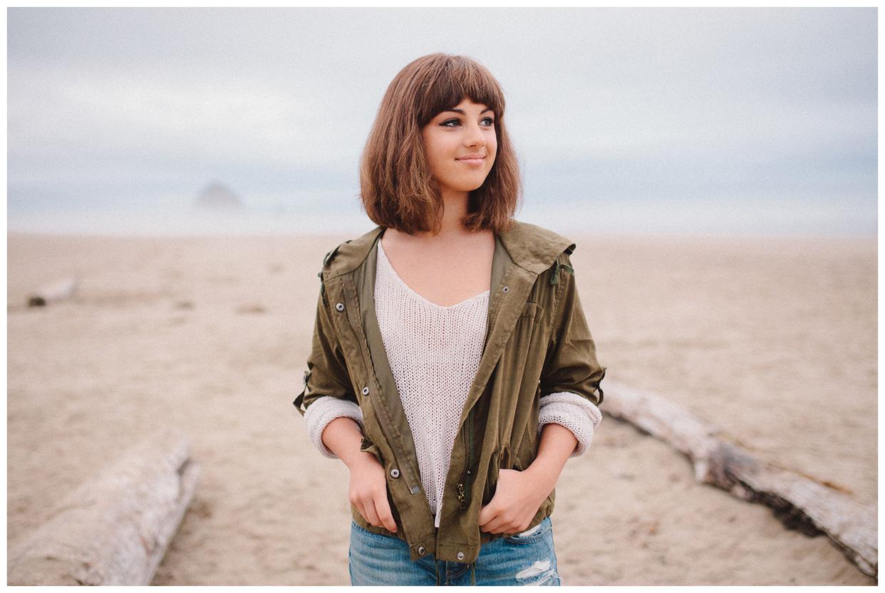 Alexis | Cannon Beach Senior Pictures · Katy Weaver Photography